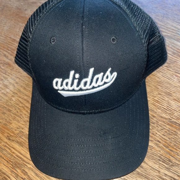 adidas | Accessories | Adidas Hat Mesh Back In Excellent Condition Osfa ...